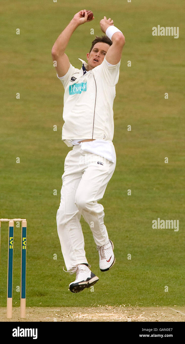 Shane Bond Bowling Action