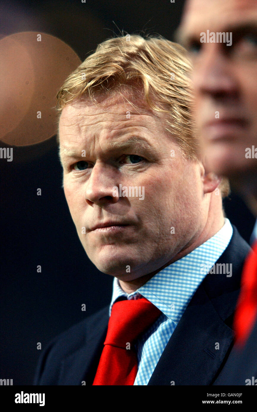 Ronald koeman ajax hi-res stock photography and images - Alamy