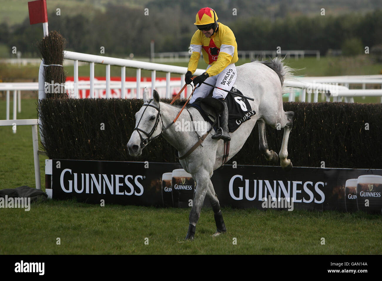 Horse national hunt race ireland hi-res stock photography and images ...
