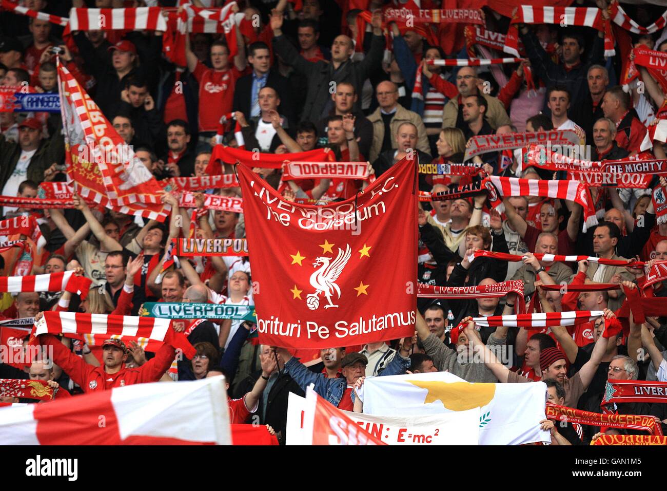 Chelsea fans cheer on their team hi-res stock photography and images ...