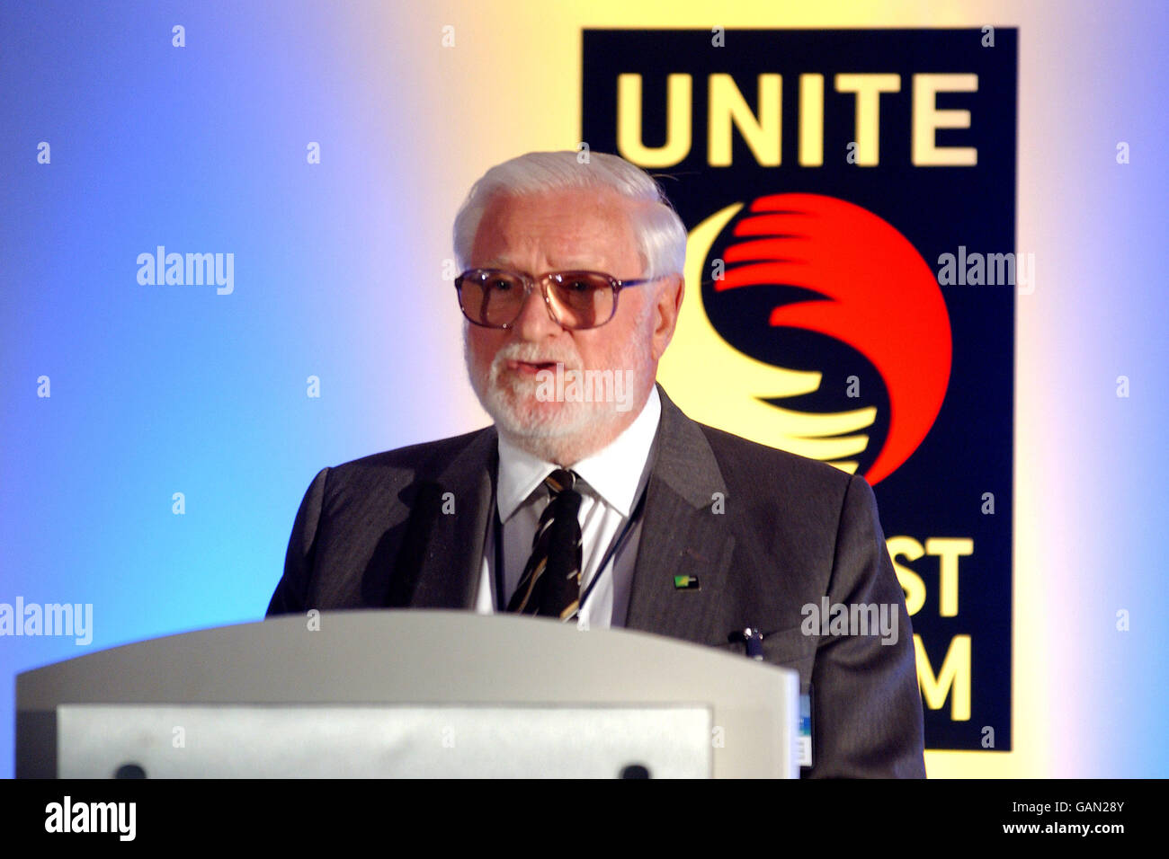 Ken bridge hi-res stock photography and images - Alamy