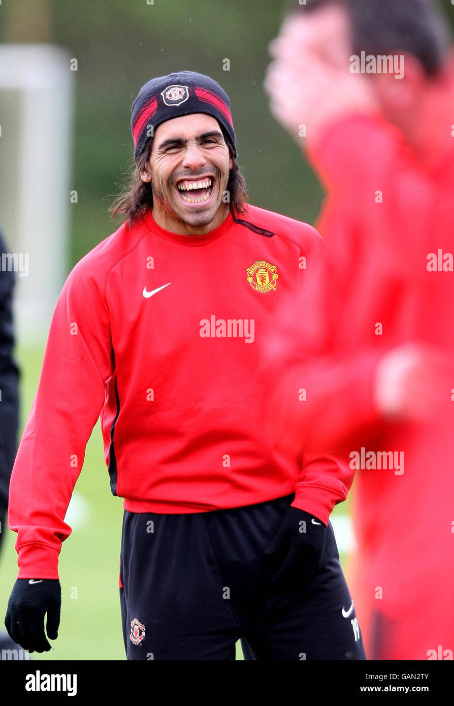 Manchester united player carlos tevez hi-res stock photography and ...