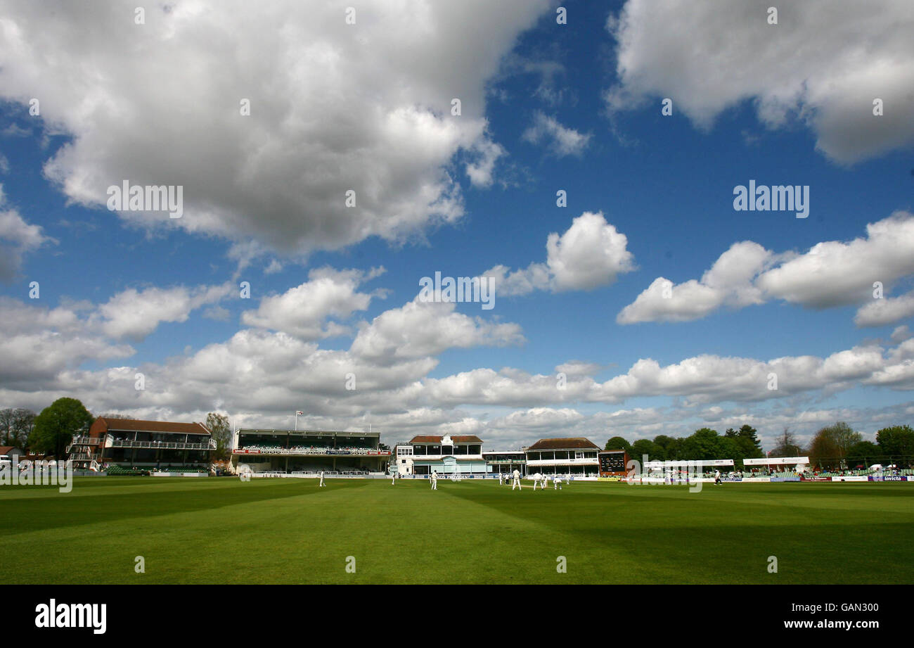 Cricket - Kent v New Zealand - Day One - St Lawrence Ground Stock Photo ...