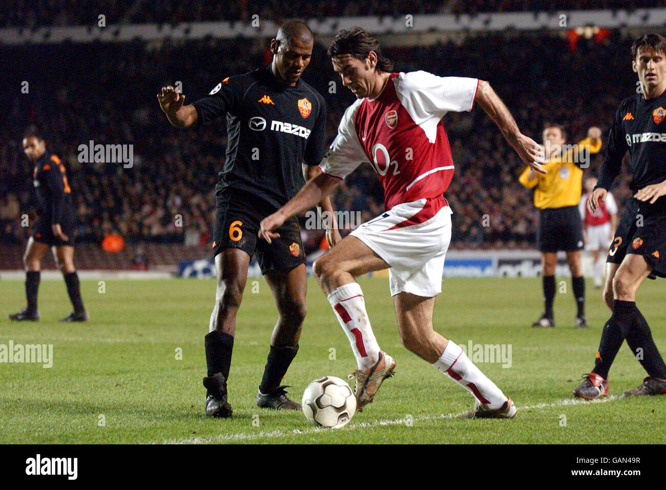 Soccer - UEFA Champions League - Group B - Arsenal v Roma Stock Photo ...