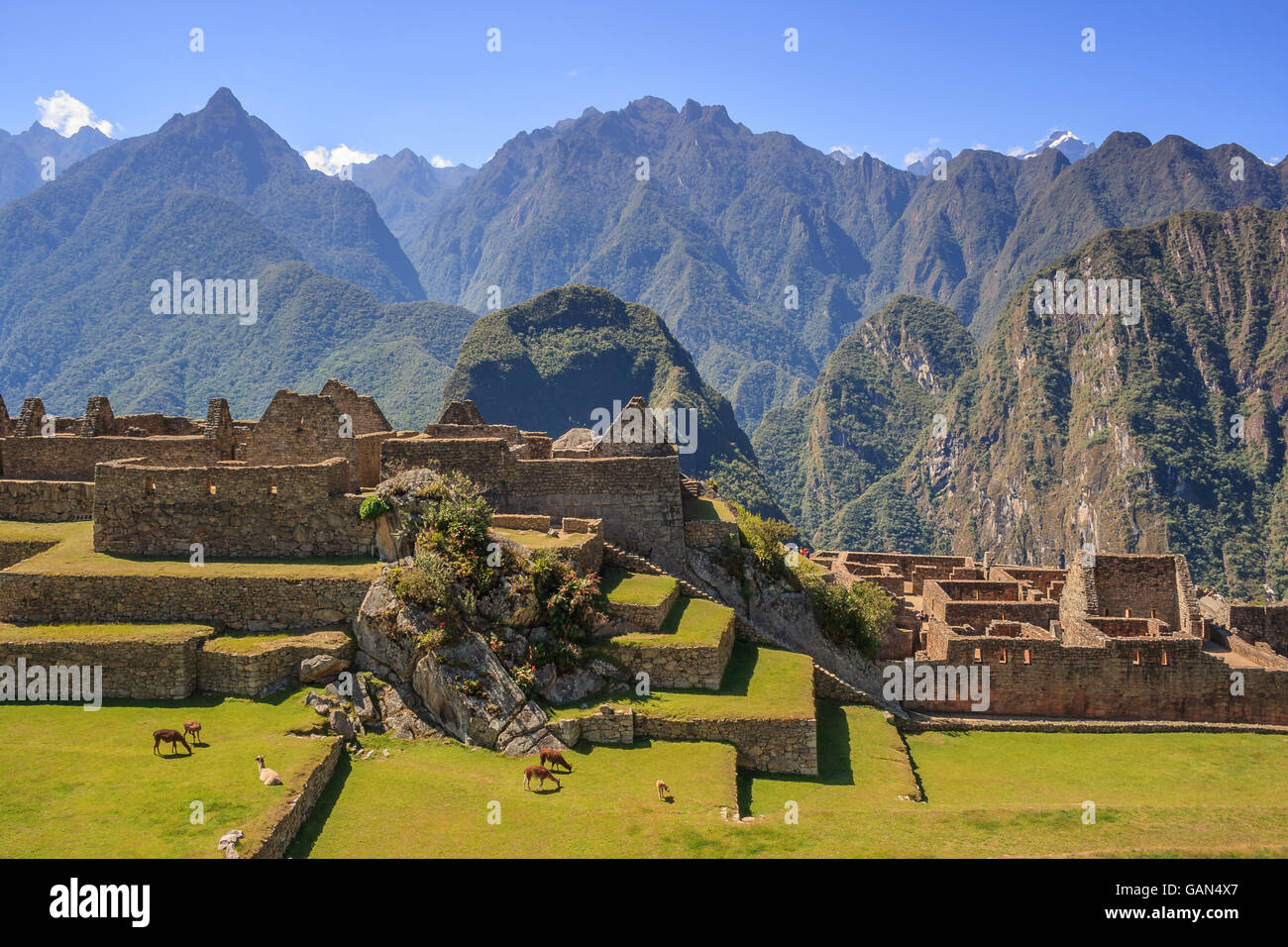View of ancient town of Machu Picchu Stock Photo - Alamy