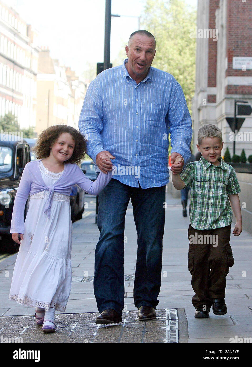 Human leukaemia hi-res stock photography and images - Alamy