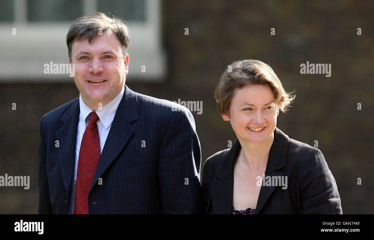 Schools secretary ed balls arrives downing street cabinet meeting hi ...