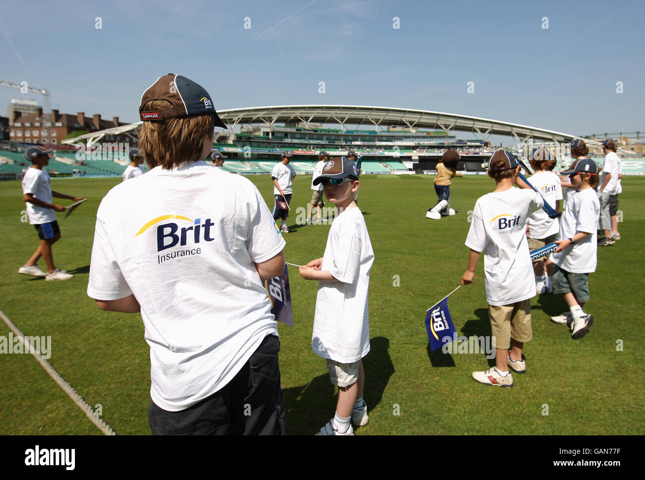Surrey's mascot Kenny Kennington organises the guard of honour, prior ...