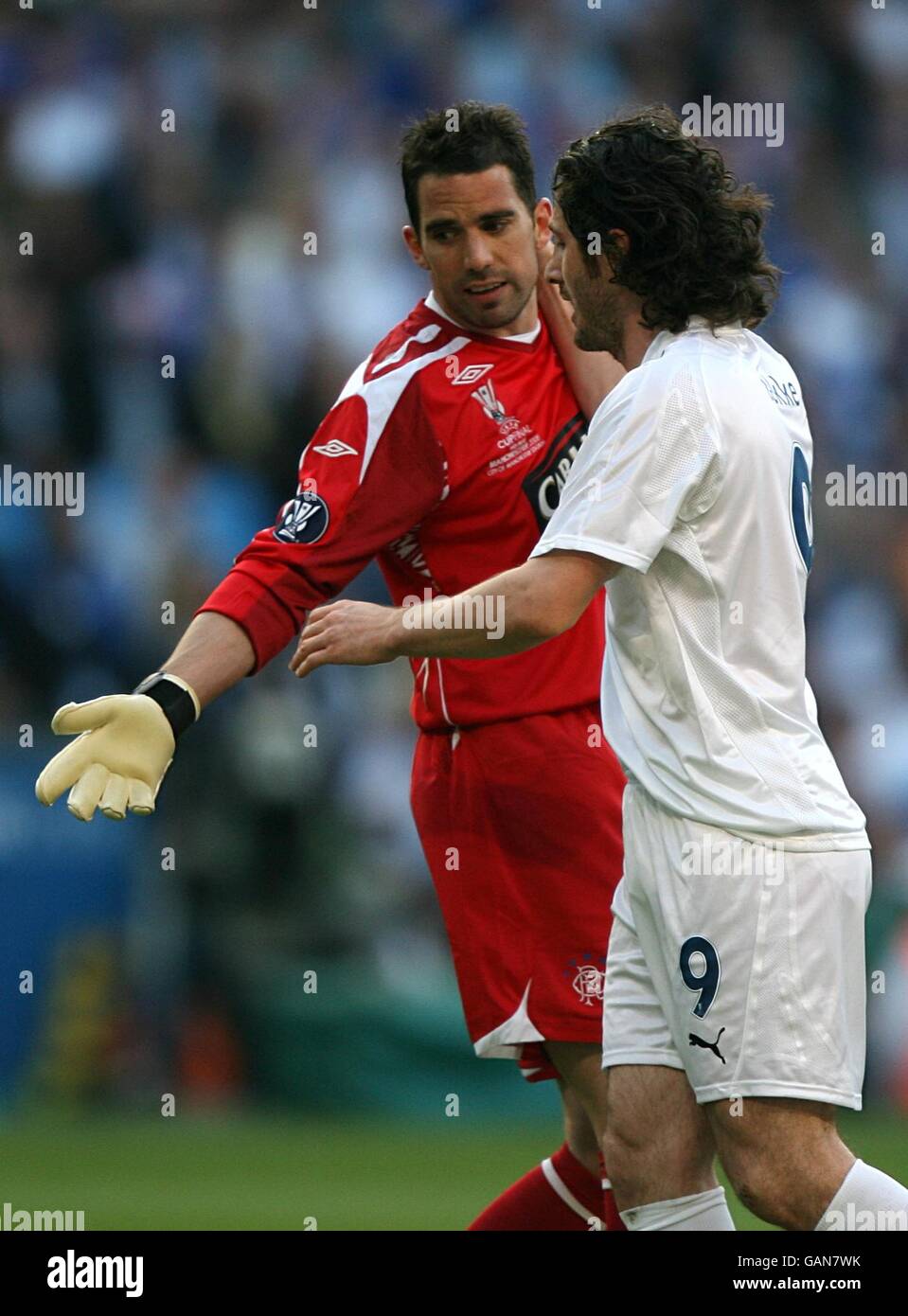 Rangers' goalkeeper Neil Alexander and FC Zenit Saint Petersburg's ...