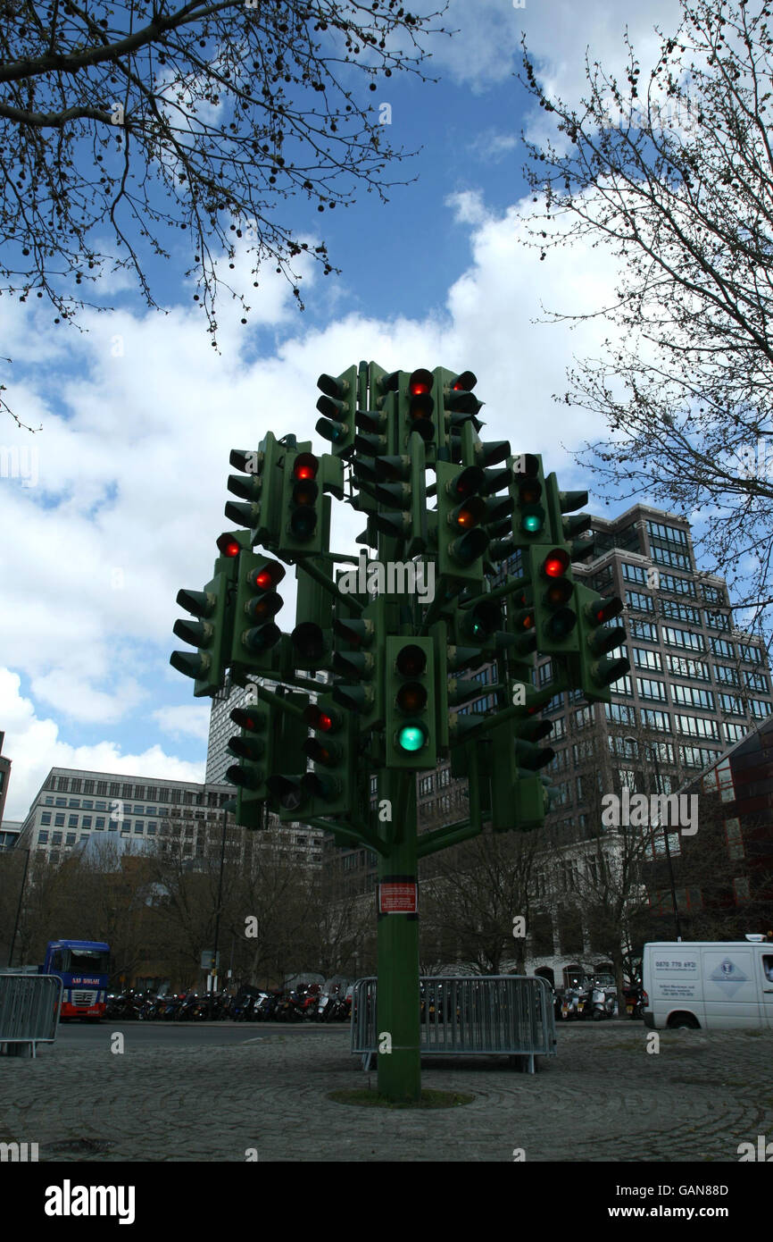 Traffic Light tree Stock Photo - Alamy