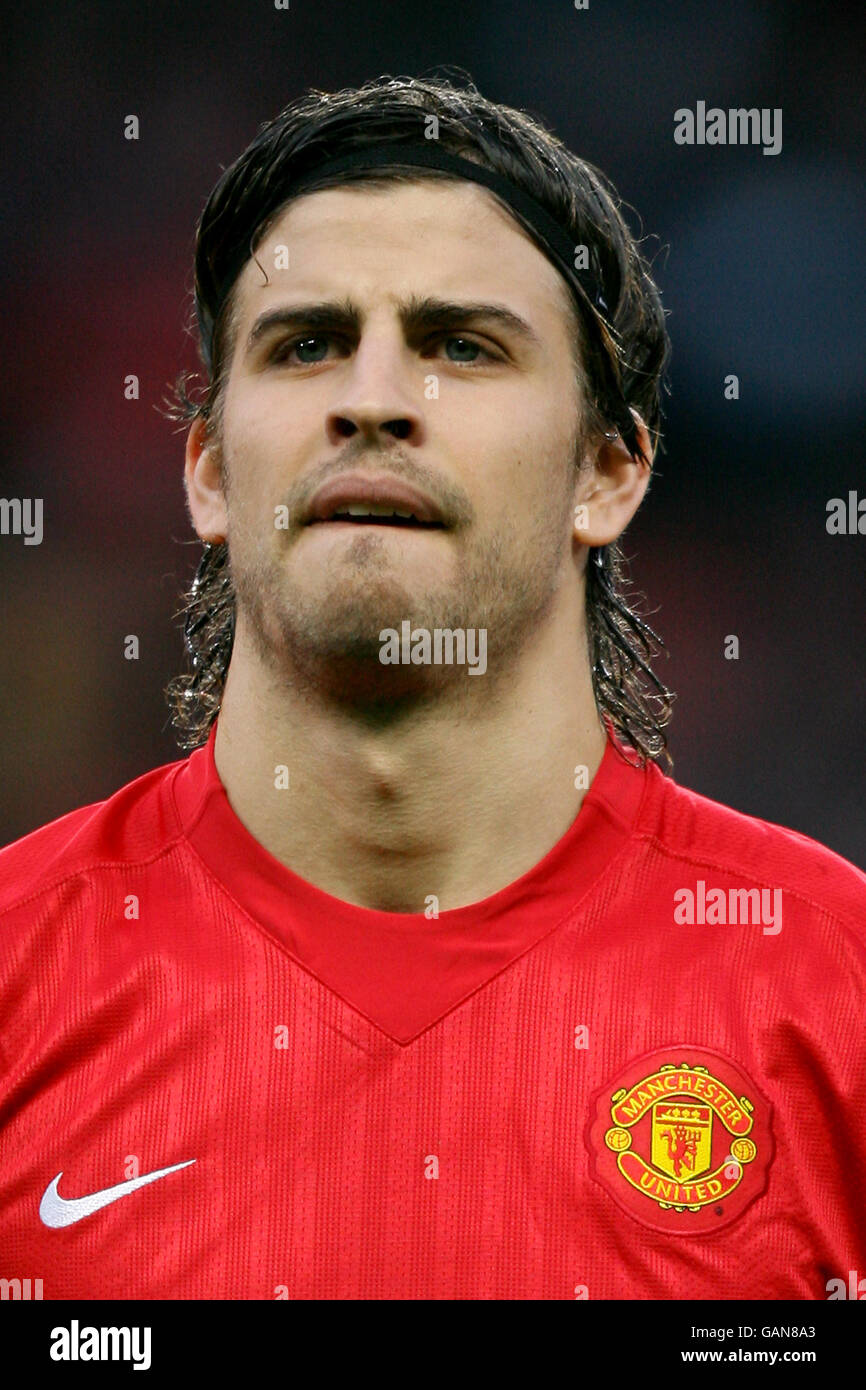 Gerard pique manchester united hi-res stock photography and images - Alamy