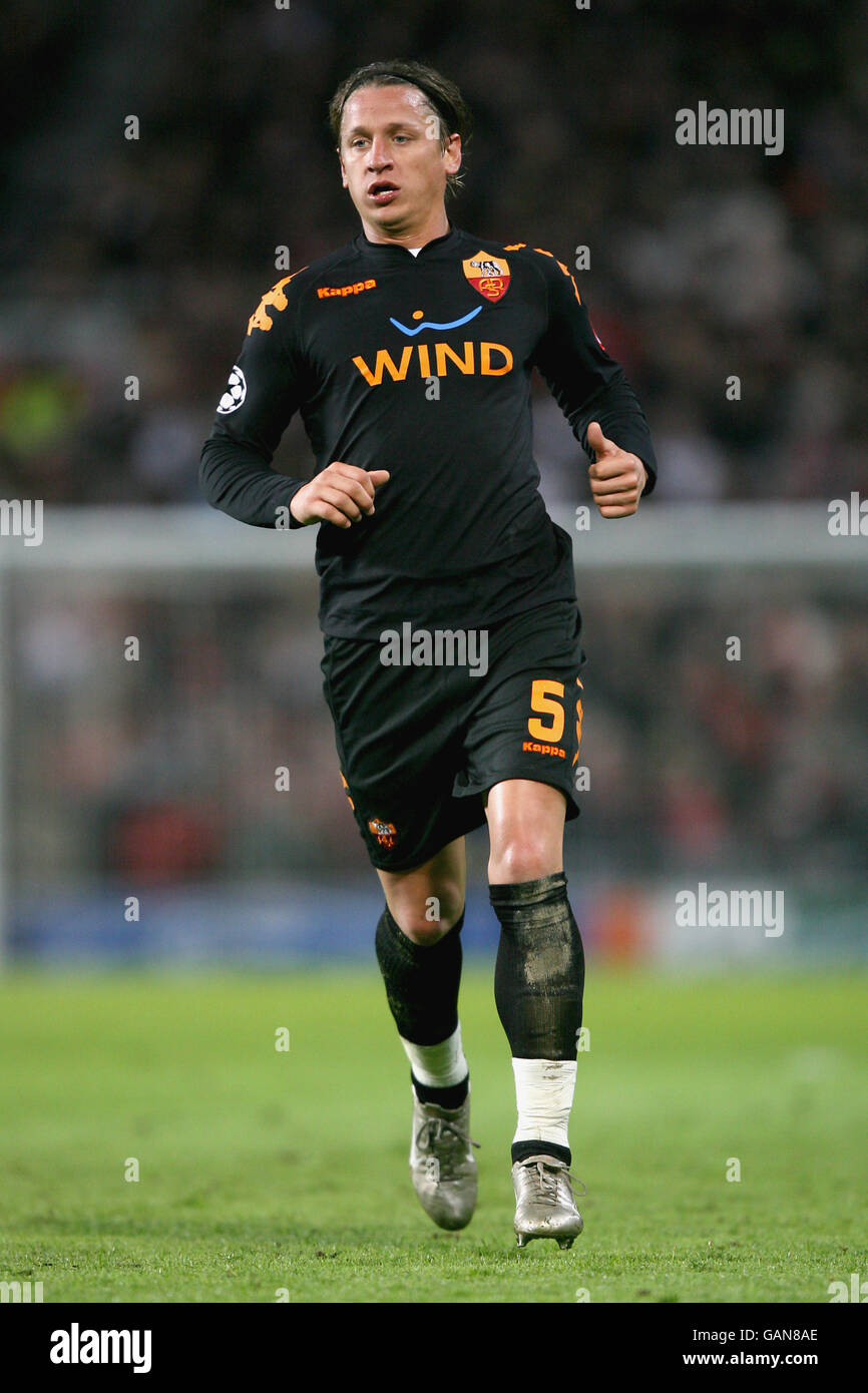 Soccer - UEFA Champions League - Quarter Final - Second Leg ...