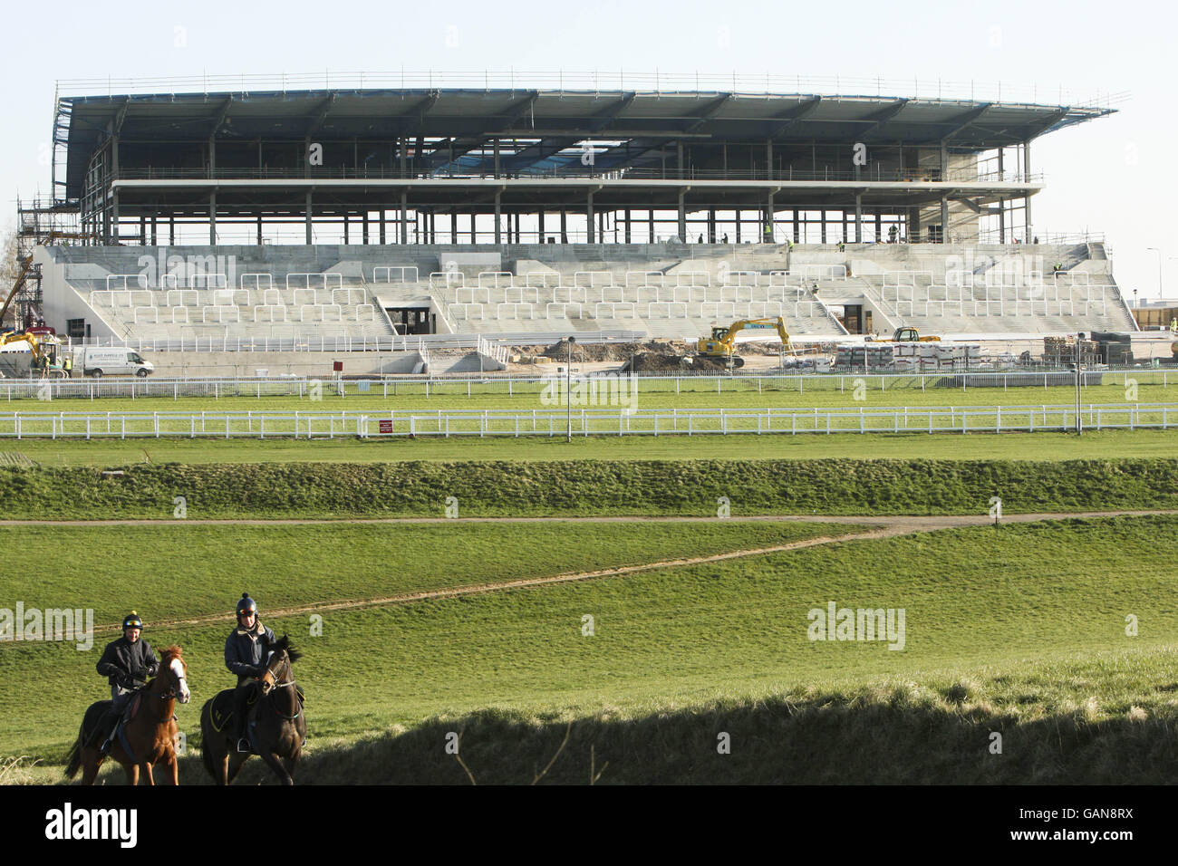Epsom racecourse grandstand building hi-res stock photography and ...