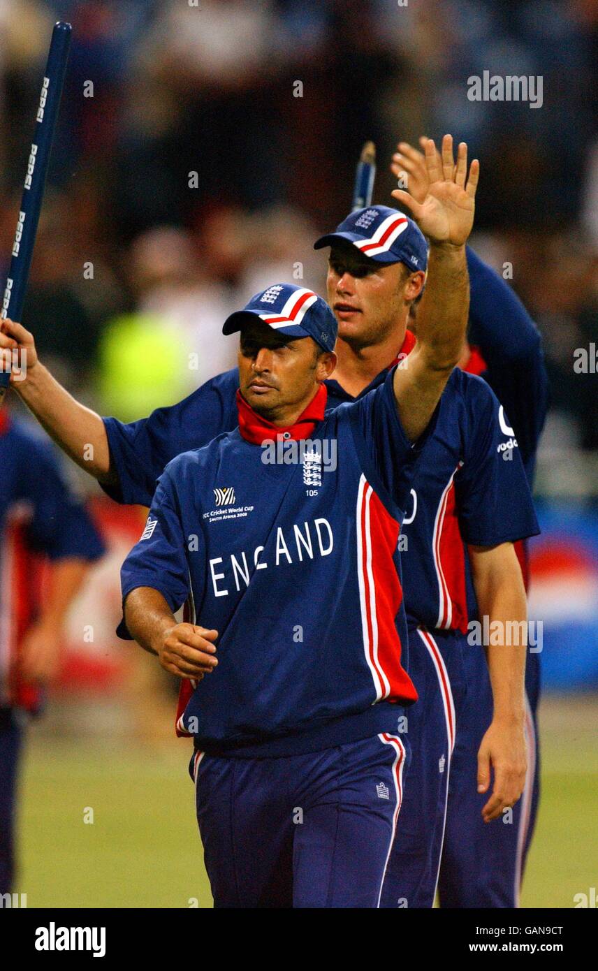 Cricket - World Cup 2003 - England v Pakistan Stock Photo - Alamy