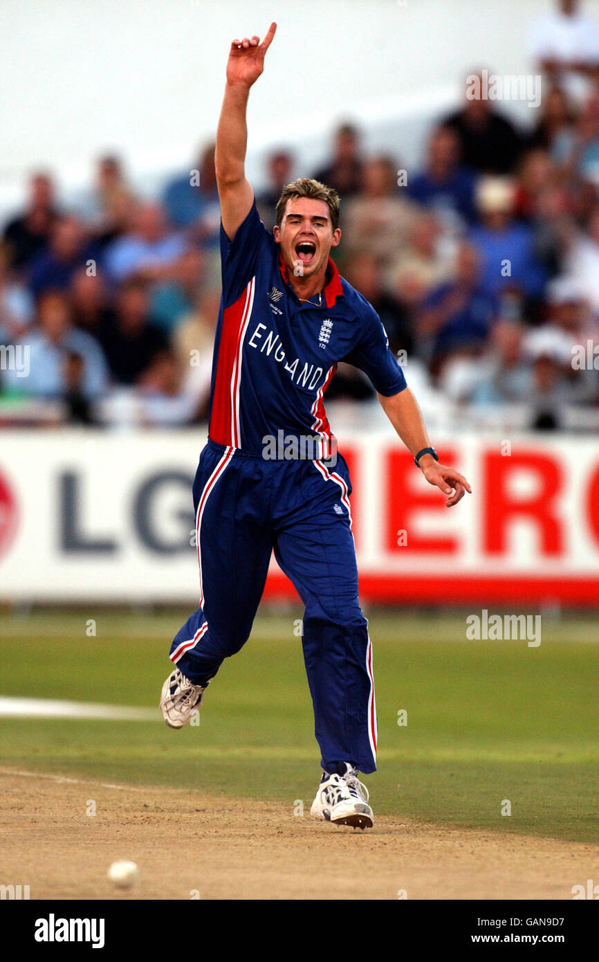 Cricket - World Cup 2003 - England v Pakistan Stock Photo - Alamy