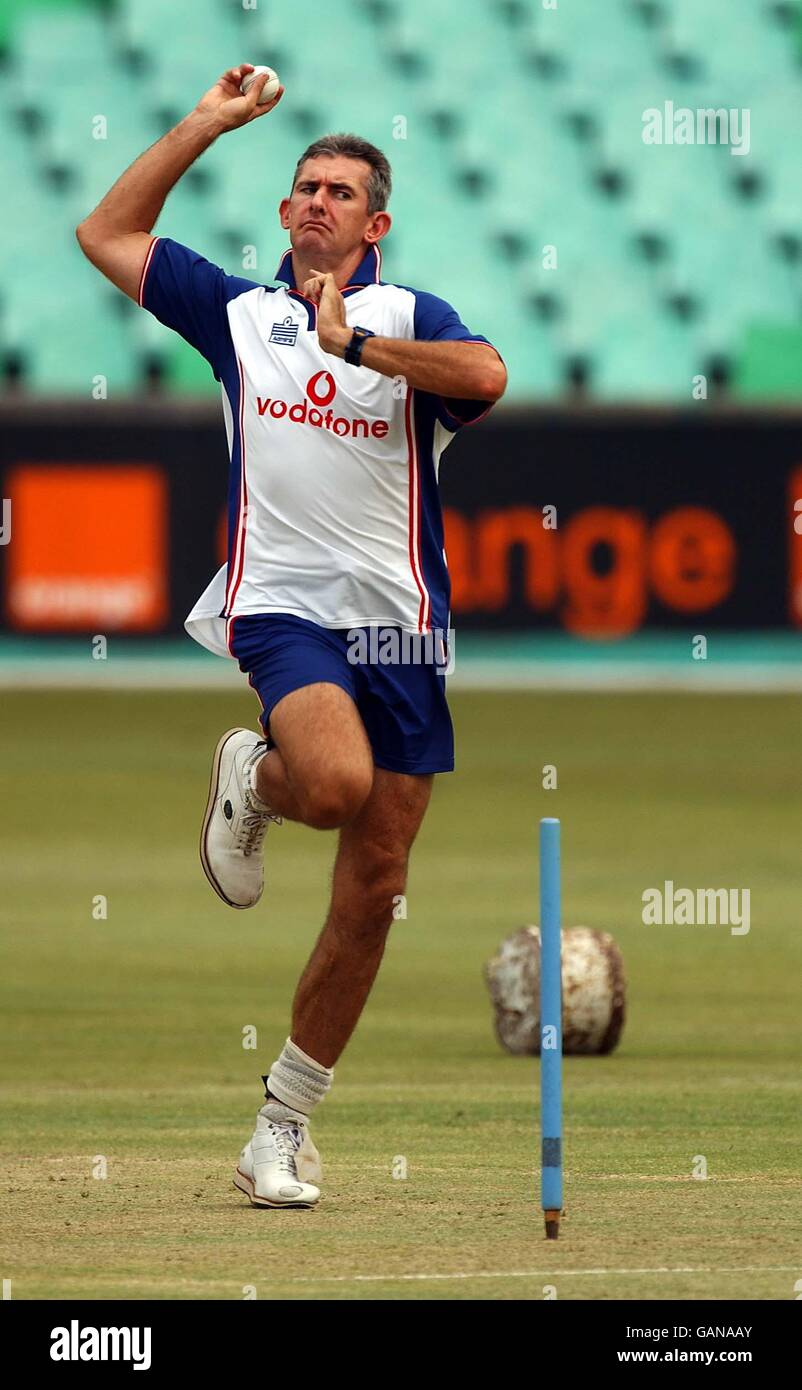 Cricket world cup 2003 england hi-res stock photography and images - Alamy