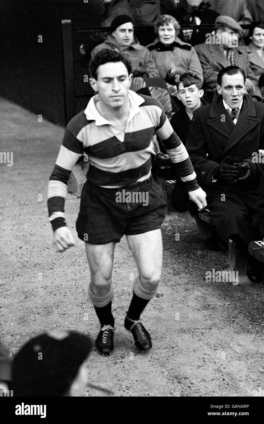 Cliff morgan rugby hi-res stock photography and images - Alamy
