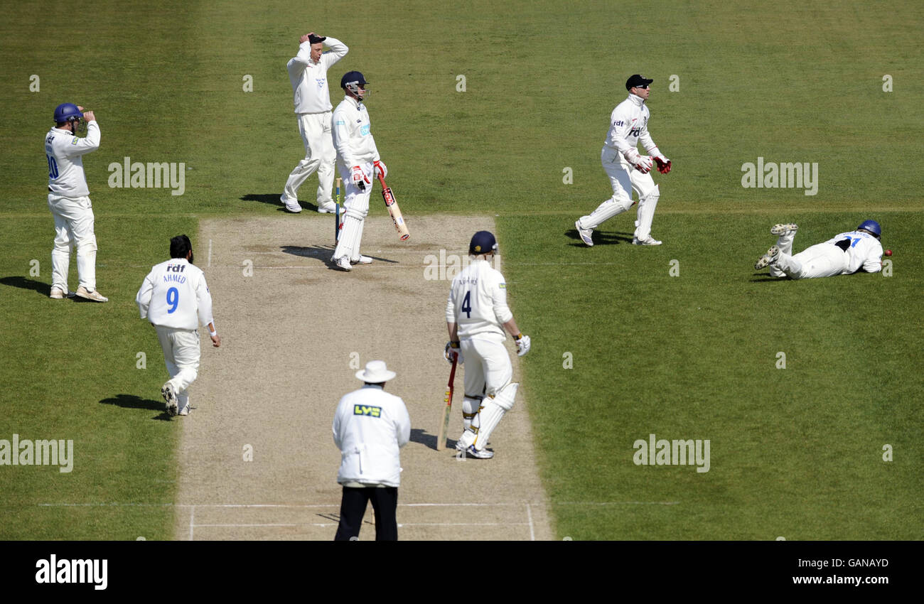 Cricket hampshire full length players umpire batsman wicketkeeper ...