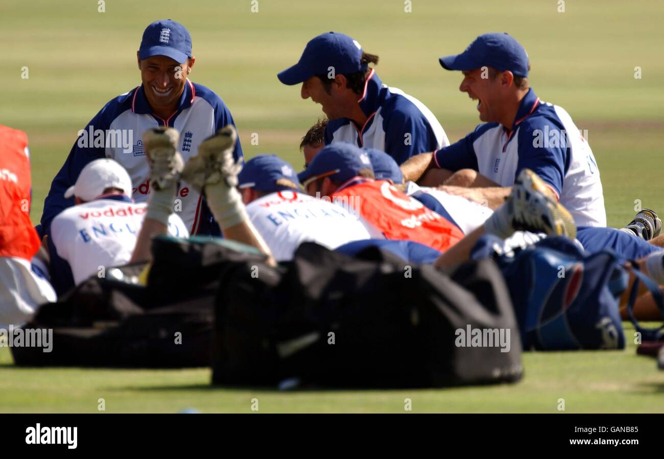 Cricket world cup 2003 england v australia nets hi-res stock ...