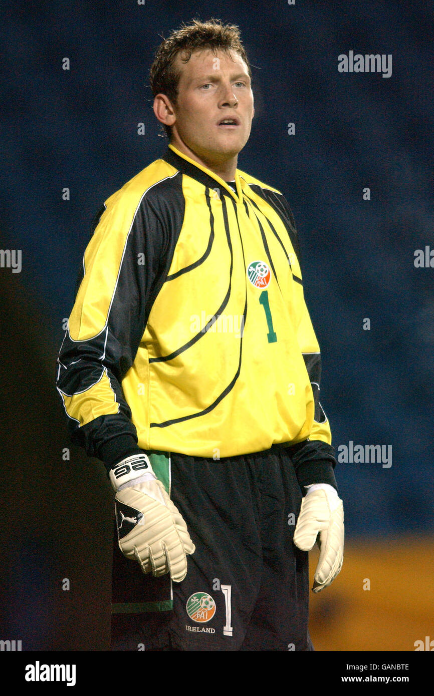 Republic of irelands goalkeeper graham stack hi-res stock photography ...