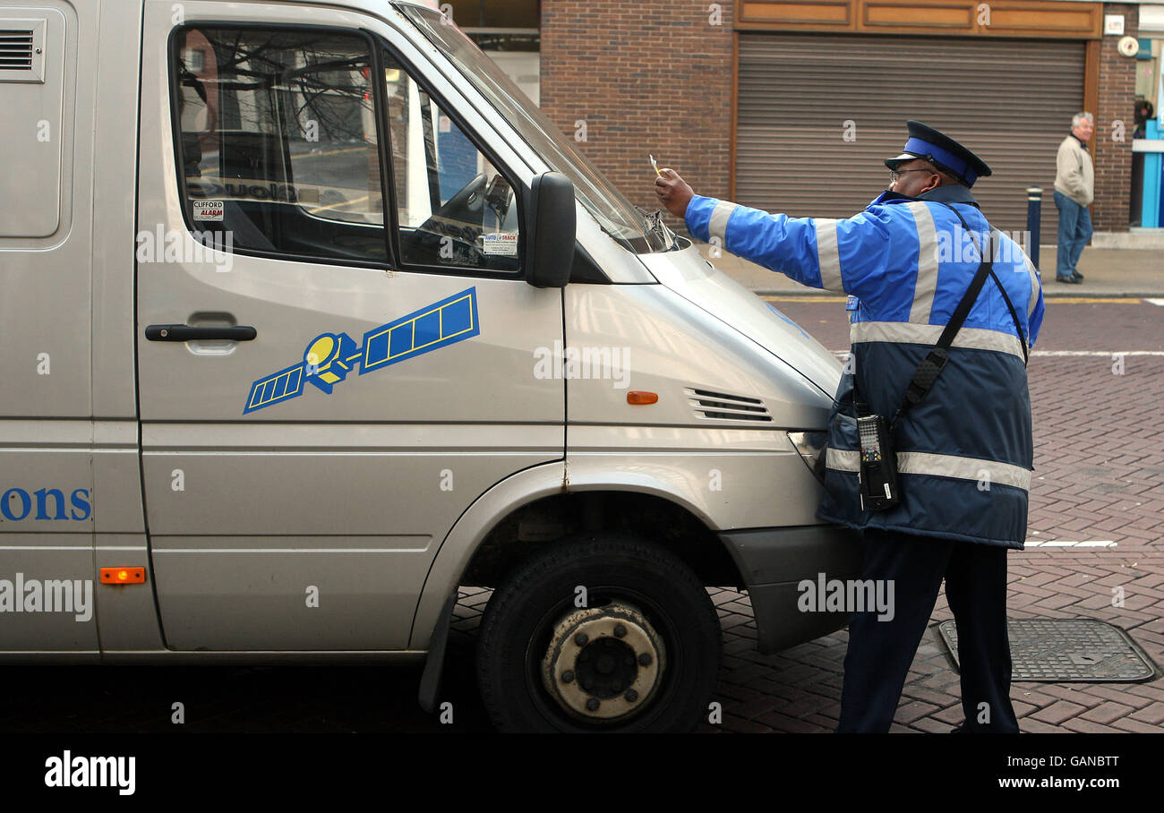SIS van arrives to transmit images of Conservative leader David Cameron ...