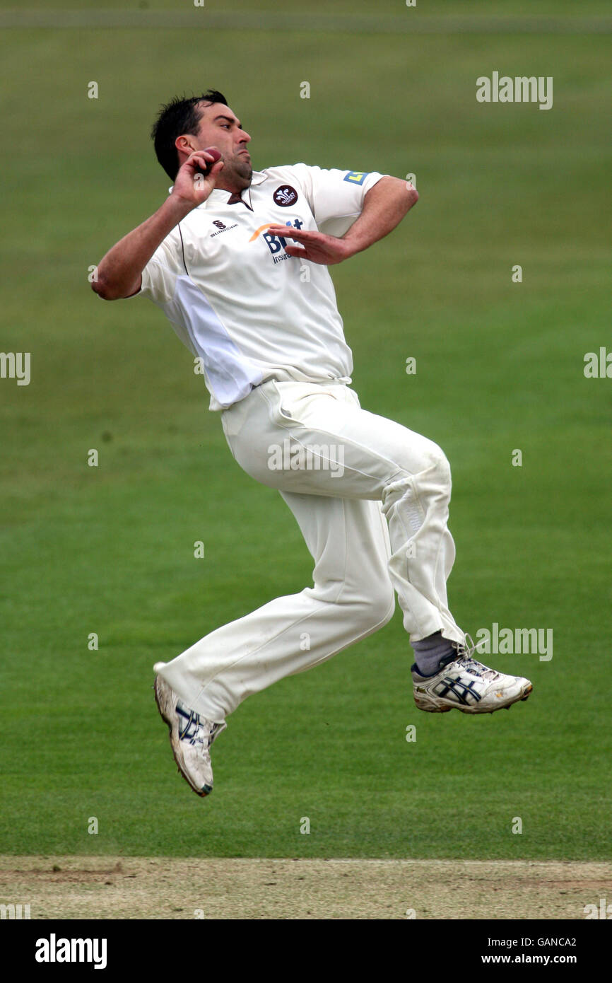 James ormond in action oval hi-res stock photography and images - Alamy
