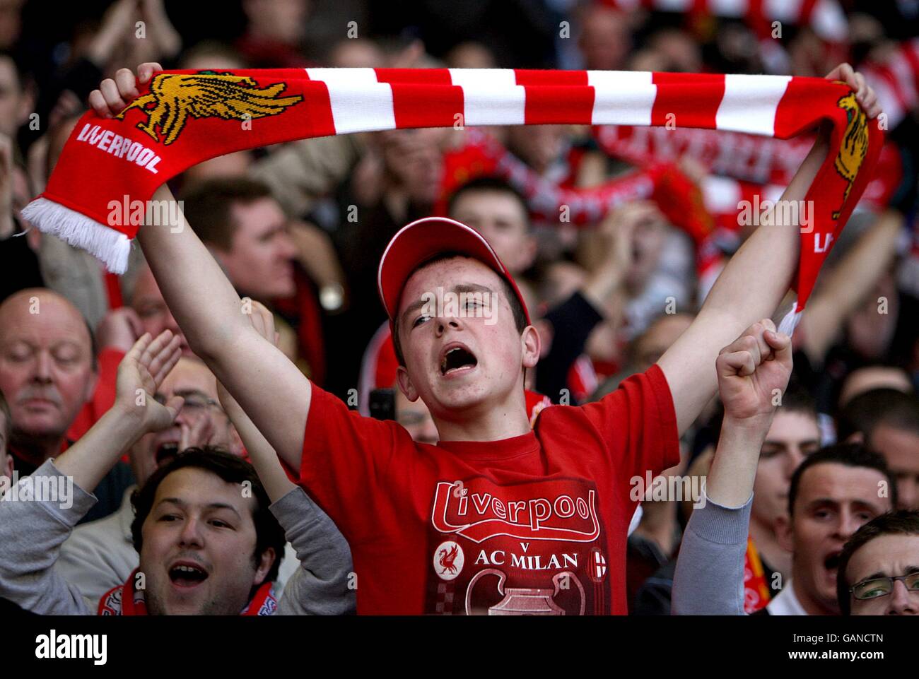 Liverpool fan anfield hi-res stock photography and images - Alamy