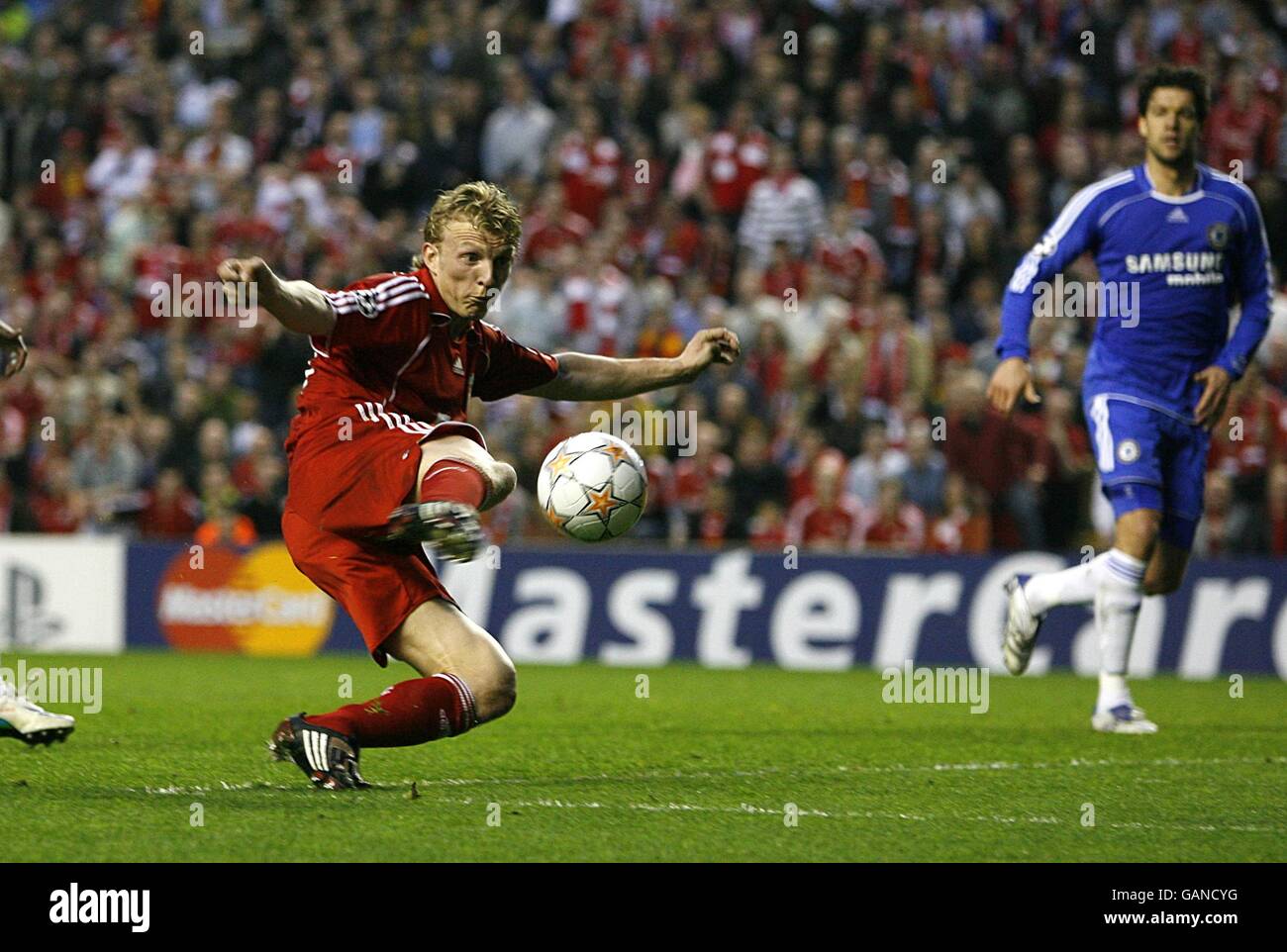 Soccer - UEFA Champions League - Semi Final - First Leg - Liverpool v Chelsea - Anfield ...