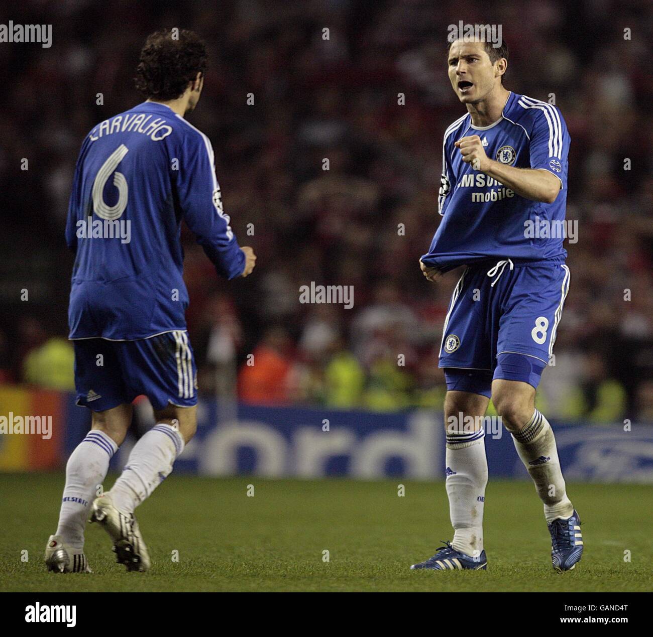 Riise liverpool chelsea anfield hi-res stock photography and images - Alamy