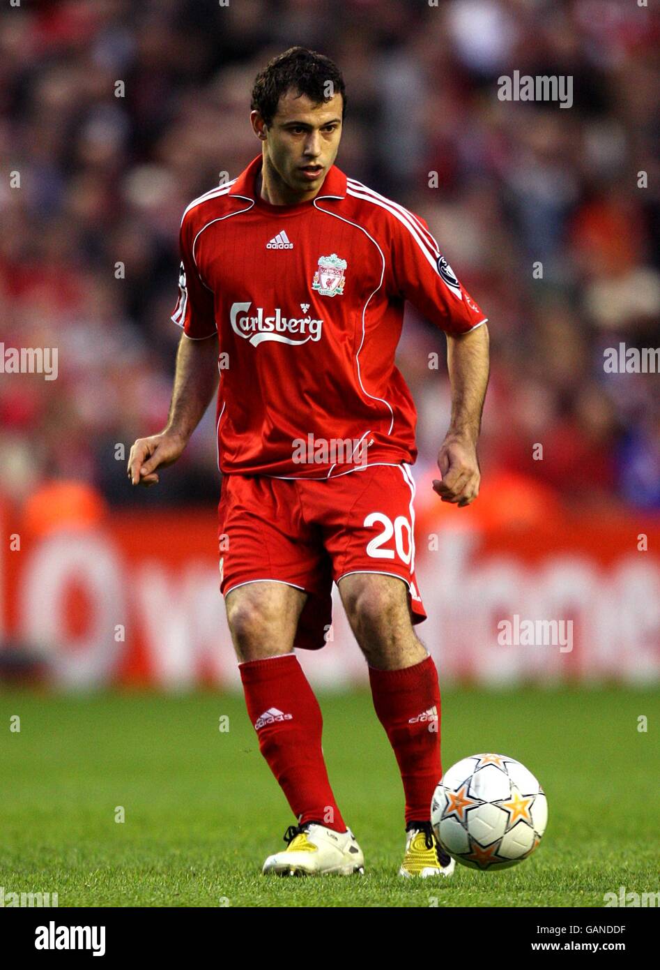 Javier mascherano liverpool hi-res stock photography and images - Alamy