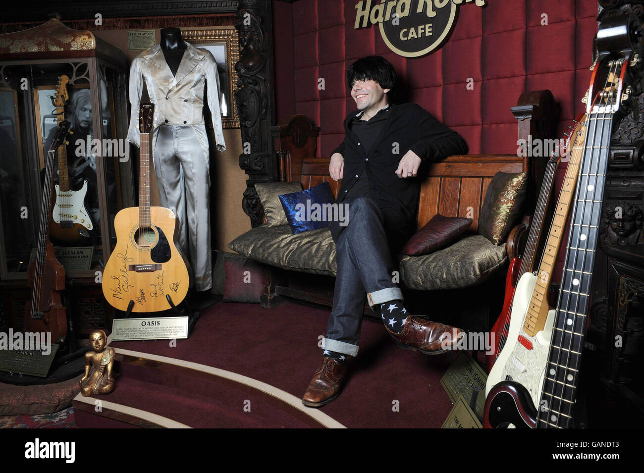 Lead singer of the charlatans hi-res stock photography and images - Alamy