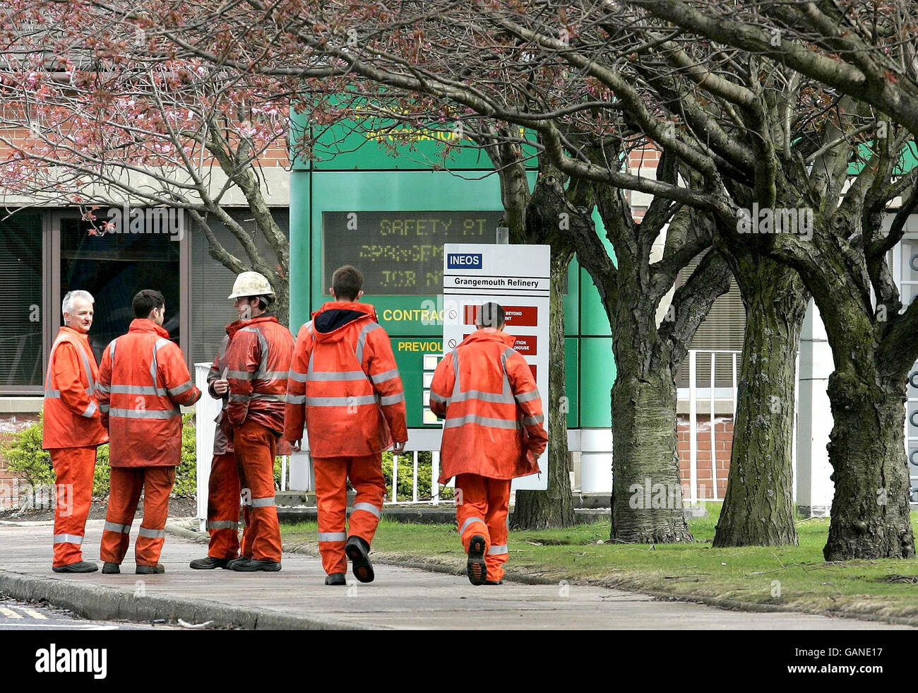 Oil refinery strike Stock Photo - Alamy