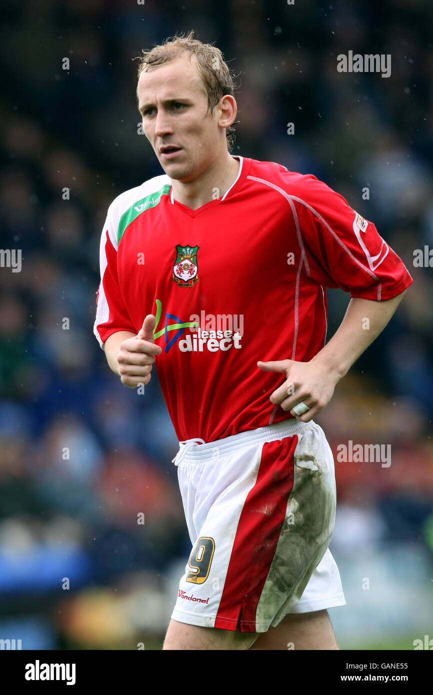 Half length football datacoapplies hi-res stock photography and images ...