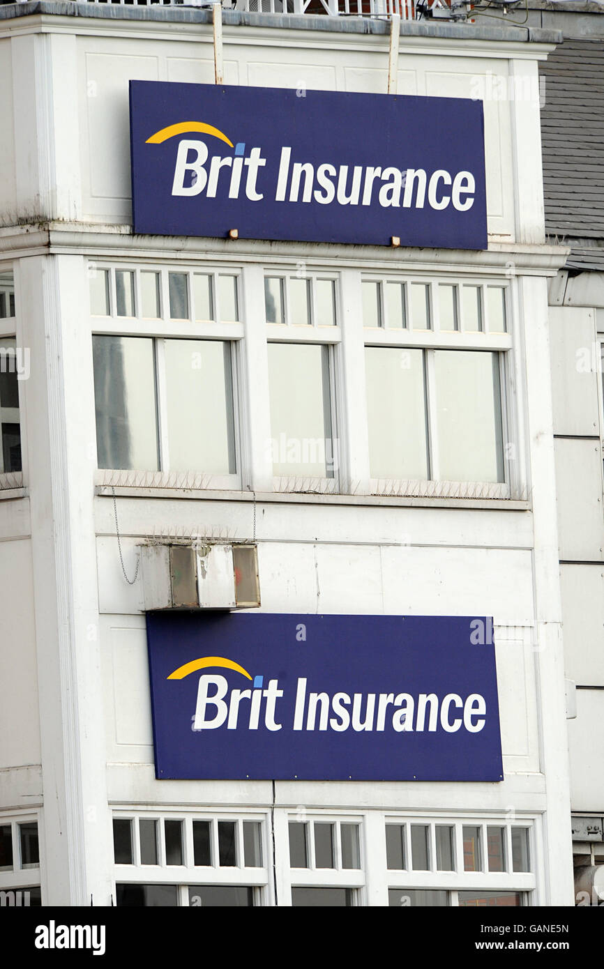 Signage at the brit oval hi-res stock photography and images - Alamy