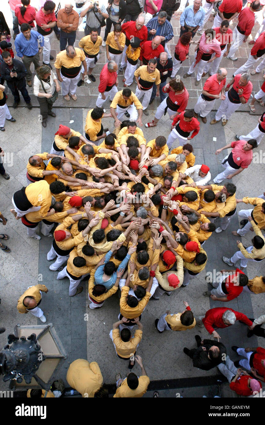 Spanish 'Castell' competition Stock Photo - Alamy