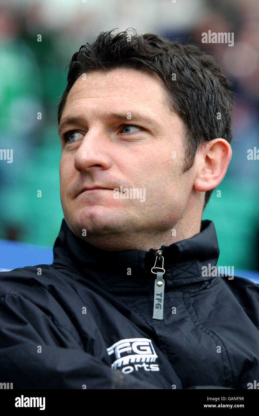 Dundee coach hi-res stock photography and images - Alamy