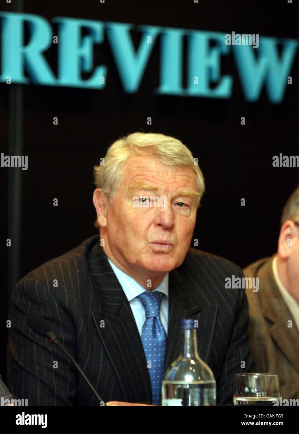Chairman strategic review parading body hi-res stock photography and ...