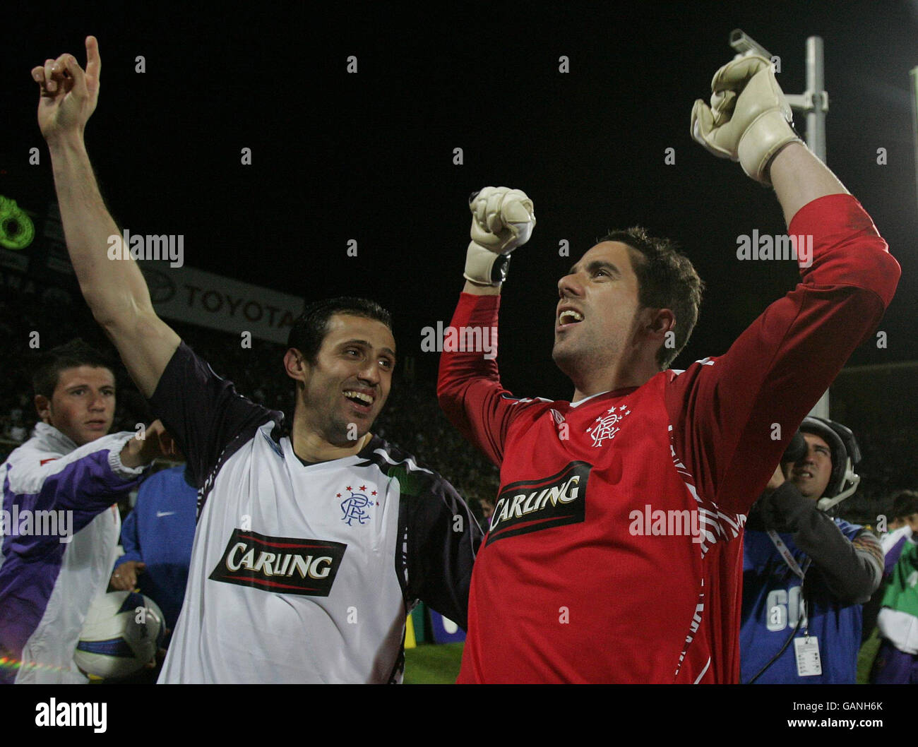 Rangers goalkeeper neil alexander celebrates uefa cup hi-res stock ...