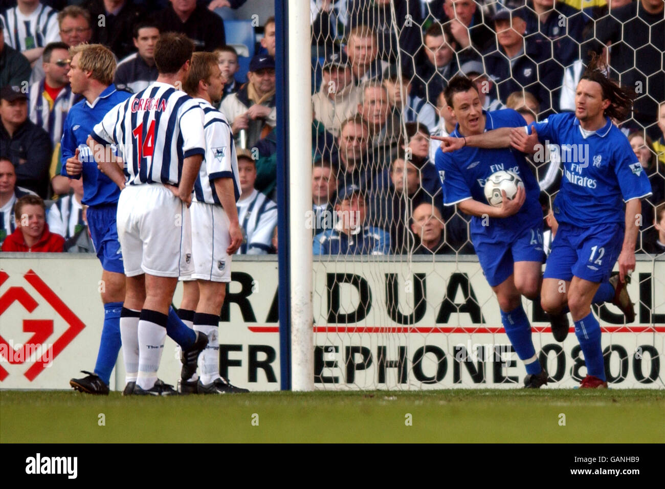 Chelsea's Mario Stanic celebrates with John Terry after scoring the ...
