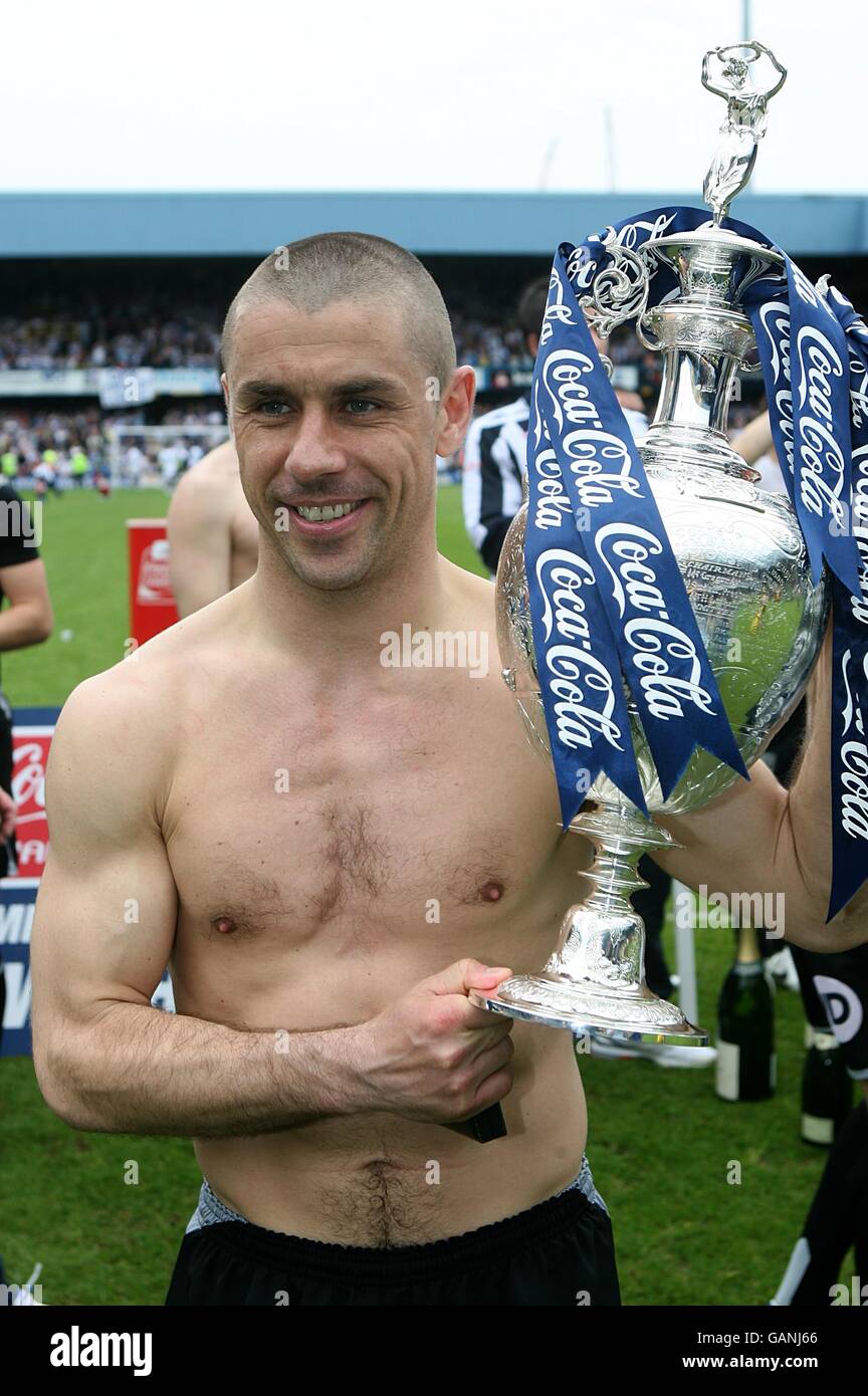 West Bromwich Albion's Kevin Phillips with the championship trophy ...