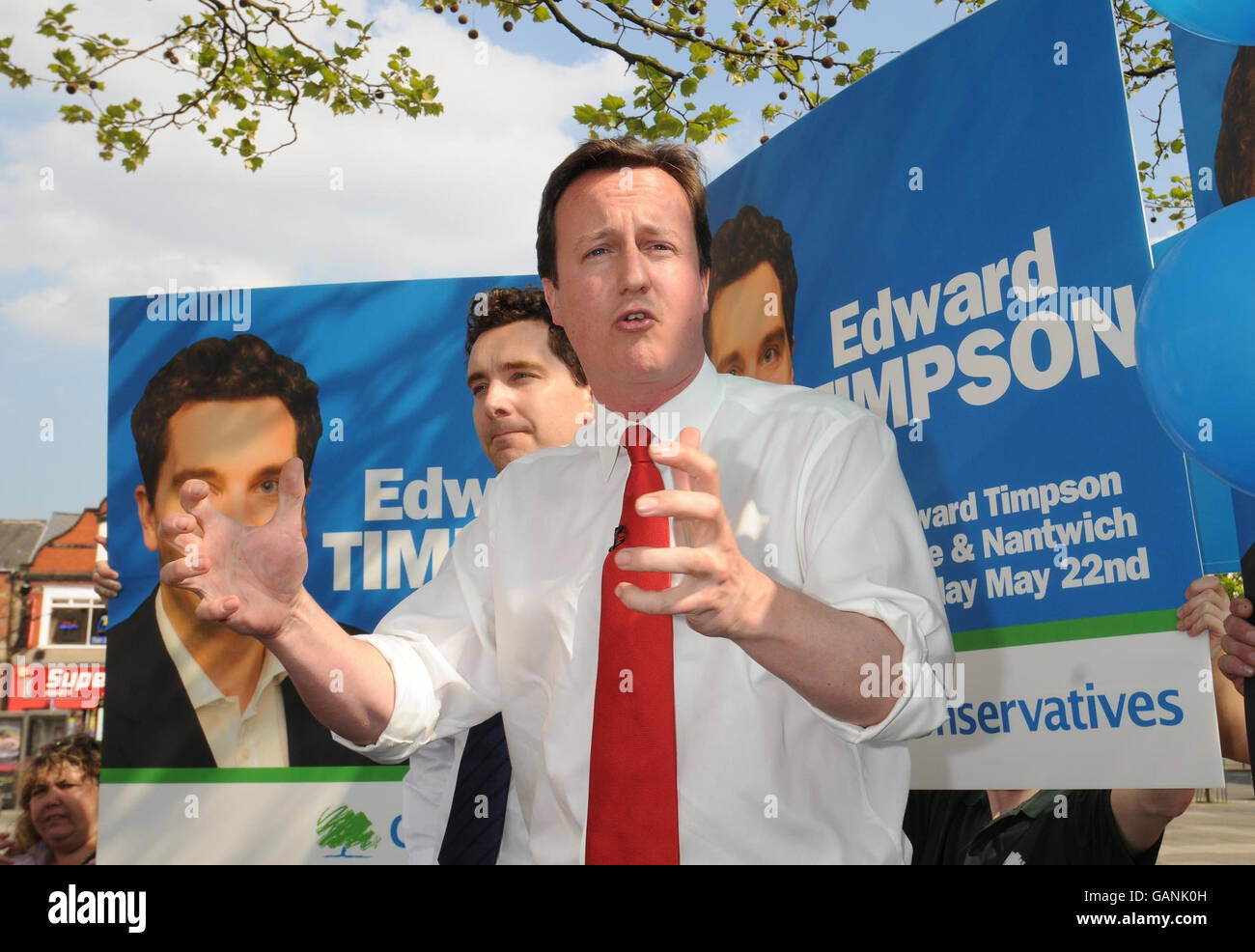 David Cameron and the Conservative parliamentary candidate Edward ...
