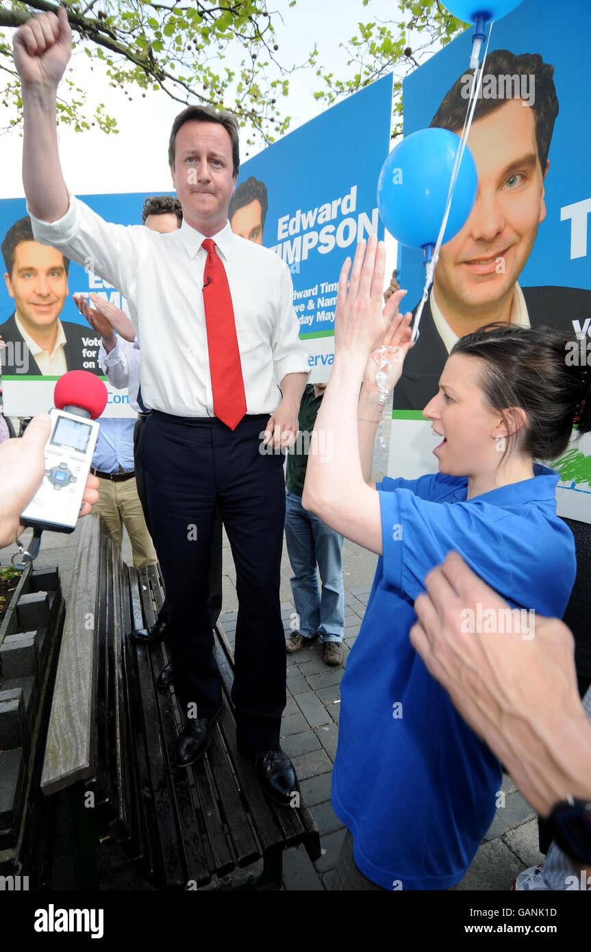 David Cameron canvasses in Crewe for the Conservative parliamentary ...