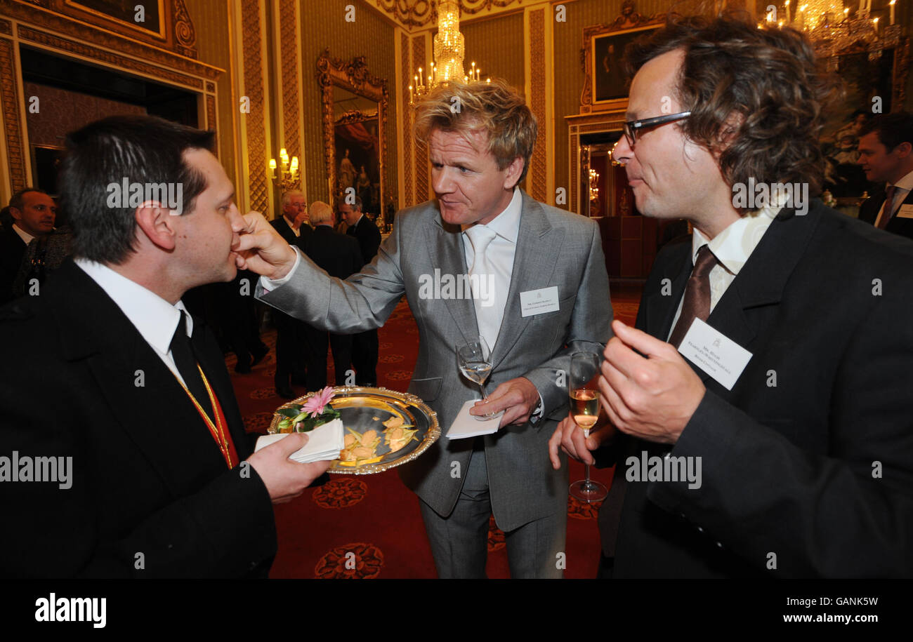 Celebrity chefs Gordon Ramsay (centre) and Hugh Fearnley-Whitingstall ...