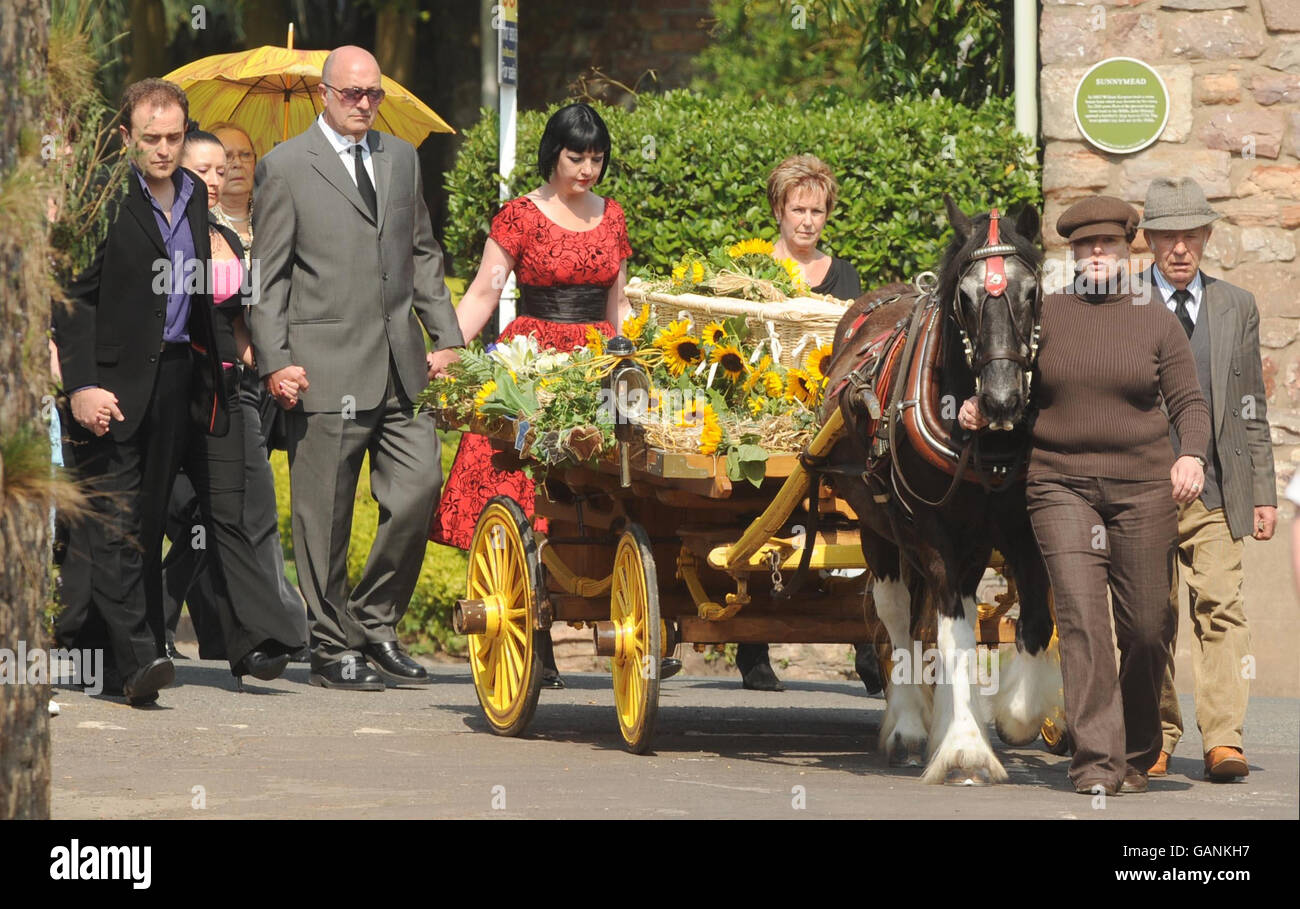 Long funeral procession walks hi-res stock photography and images - Alamy