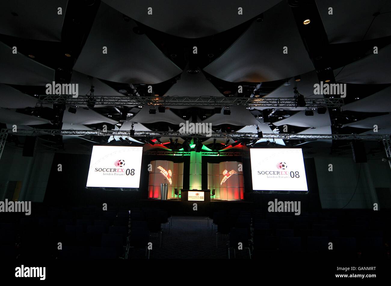 Wembley stage hi-res stock photography and images - Alamy