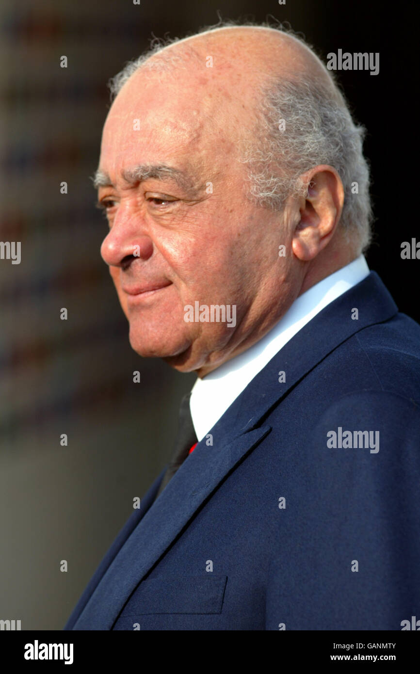 Mohamed al fayed fulham hi-res stock photography and images - Alamy