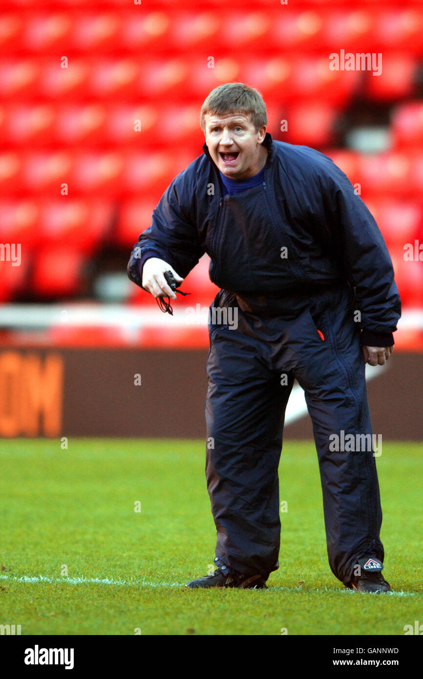 Terry Burton High Resolution Stock Photography and Images - Alamy