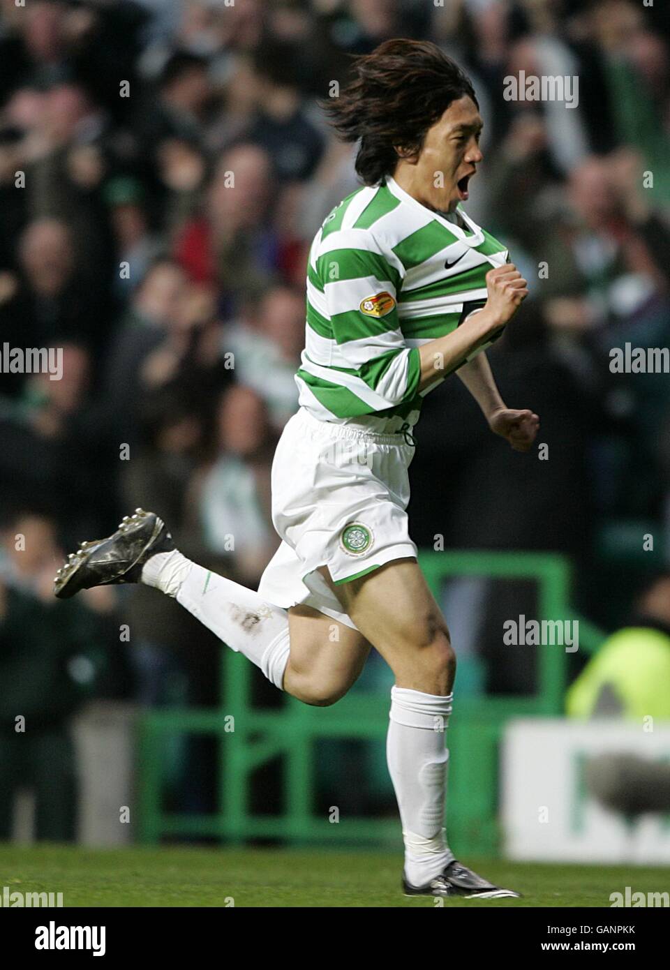 Nakamura celtic goal hi-res stock photography and images - Alamy