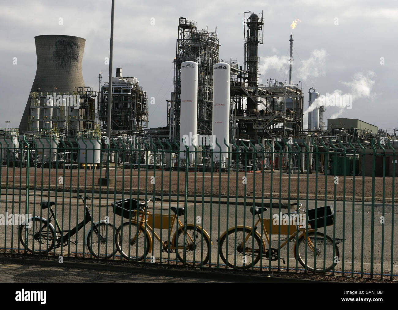 Oil refinery strike Stock Photo - Alamy