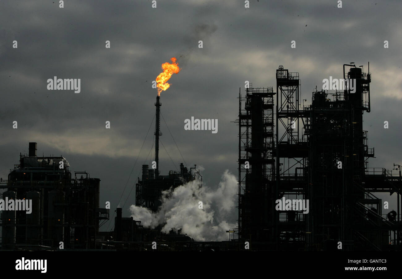 Oil refinery strike Stock Photo - Alamy